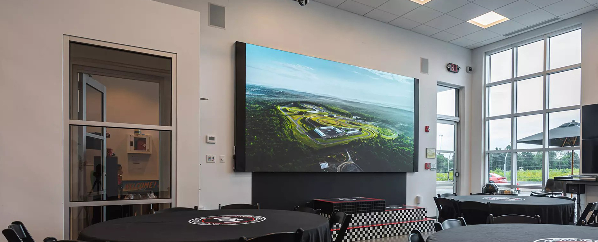 VDS Series Indoor Fine Pitch COB LED Display