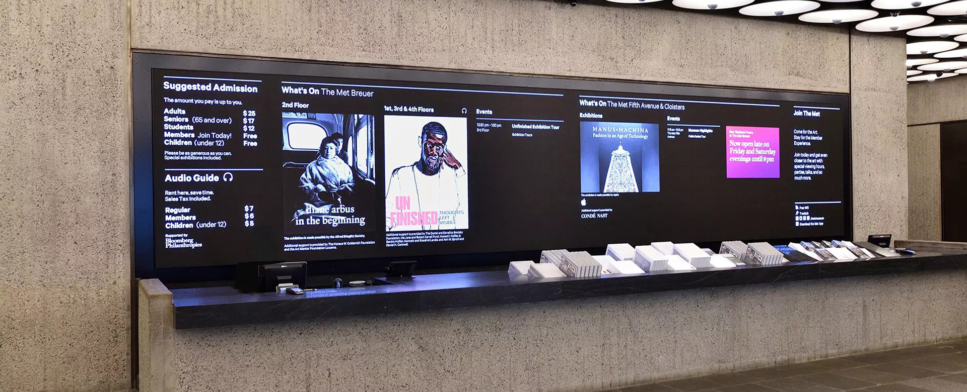 AKS Series Indoor LED Display Cabinet